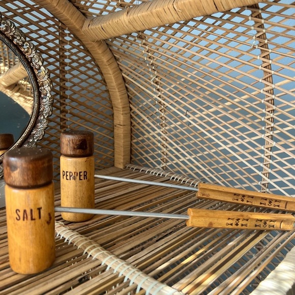 androck | Kitchen | Vintage Androck Wooden Salt And Pepper Shaker With ...